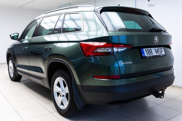 Green Skoda Kodiaq 2018 in Johvi, with an engine capacity of 2.00 L and mileage of 177 thousand km for 19500 €, photo 4 on AUTOMOTO.COM.LV