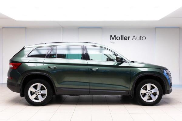 Green Skoda Kodiaq 2018 in Johvi, with an engine capacity of 2.00 L and mileage of 177 thousand km for 19500 €, photo 7 on AUTOMOTO.COM.LV