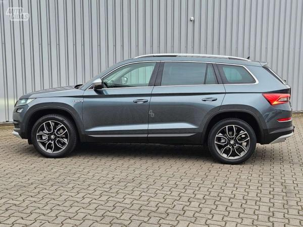 Grey Skoda Kodiaq 2017 in Kaunas, with an engine capacity of 2.00 L and mileage of 63 thousand km for 29589 €, photo 4 on AUTOMOTO.COM.LV