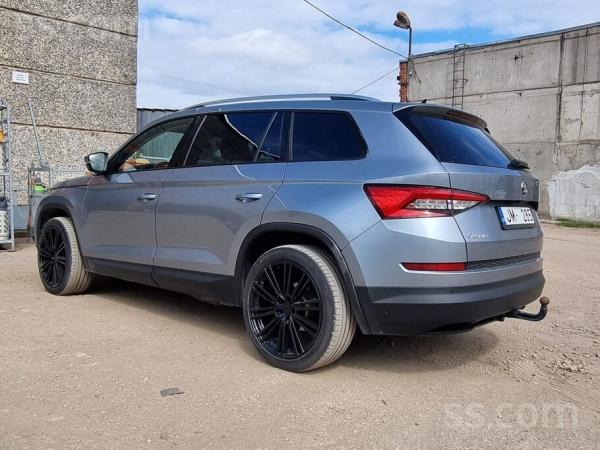 Pelēks Skoda Kodiaq 2017 Aizkraukle, ar dzinēja tilpumu 2.00 L un nobraukumu 182 tūkst. km par 21700 €, foto 2 vietnē AUTOMOTO.COM.LV