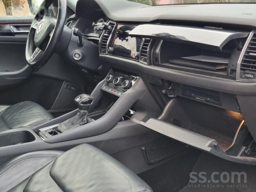 Pelēks Skoda Kodiaq 2017 Aizkraukle, ar dzinēja tilpumu 2.00 L un nobraukumu 182 tūkst. km par 21700 €, foto 17 vietnē AUTOMOTO.COM.LV