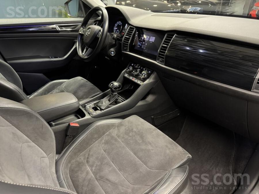 Grey Skoda Kodiaq 2017 in Riga, with an engine capacity of 1.40 L and mileage of 177 thousand km for 17990 €, photo 18 on AUTOMOTO.COM.LV