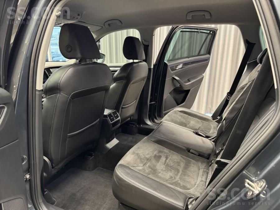 Grey Skoda Kodiaq 2017 in Riga, with an engine capacity of 1.40 L and mileage of 177 thousand km for 17990 €, photo 23 on AUTOMOTO.COM.LV