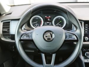 Pelēks Skoda Kodiaq 2017 Kauņa, ar dzinēja tilpumu 1.40 L un nobraukumu 123 tūkst. km par 19471 €, foto 14 vietnē AUTOMOTO.COM.LV