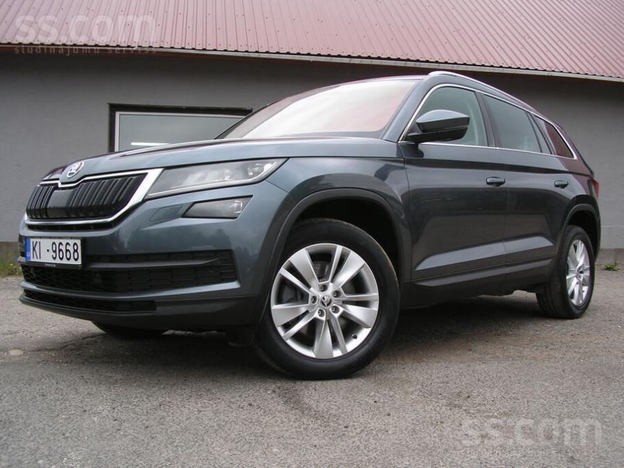 Grey Skoda Kodiaq 2017 in Riga, with an engine capacity of 2.00 L and mileage of 0 thousand km for 16750 €, photo 10 on AUTOMOTO.COM.LV