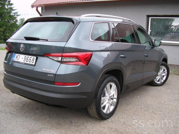 Grey Skoda Kodiaq 2017 in Riga, with an engine capacity of 2.00 L and mileage of 0 thousand km for 16750 €, photo 10 on AUTOMOTO.COM.LV