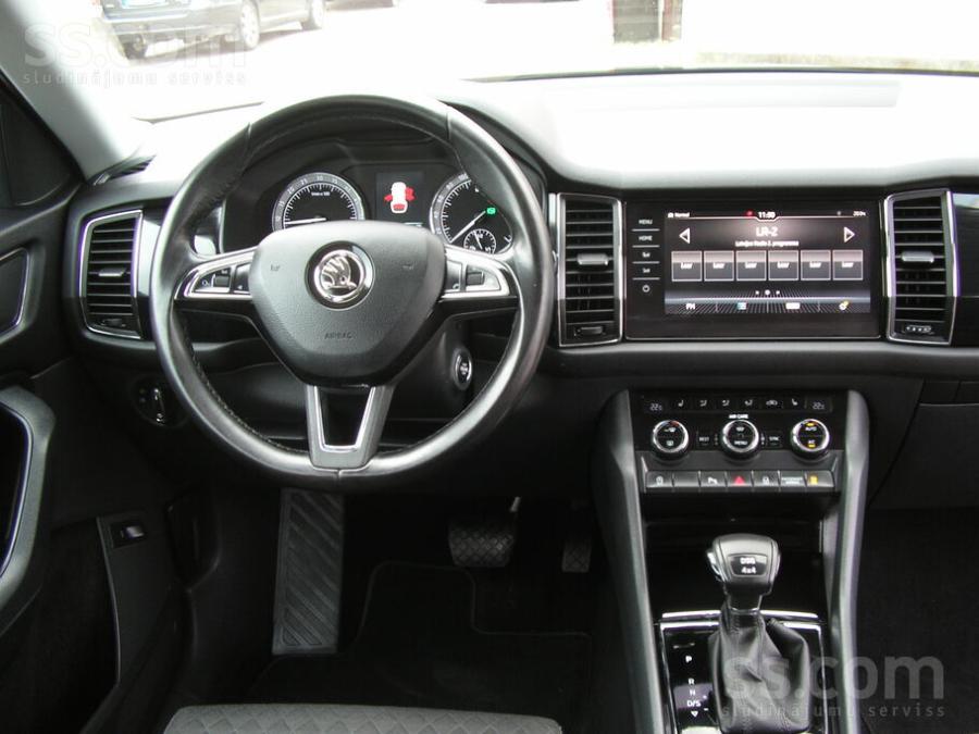 Grey Skoda Kodiaq 2017 in Riga, with an engine capacity of 2.00 L and mileage of 0 thousand km for 16750 €, photo 15 on AUTOMOTO.COM.LV