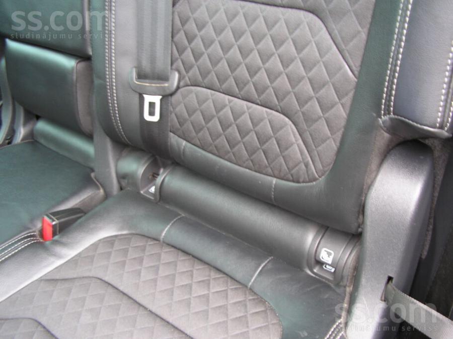 Grey Skoda Kodiaq 2017 in Riga, with an engine capacity of 2.00 L and mileage of 0 thousand km for 16750 €, photo 25 on AUTOMOTO.COM.LV