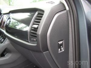 Grey Skoda Kodiaq 2017 in Riga, with an engine capacity of 2.00 L and mileage of 0 thousand km for 16750 €, photo 34 on AUTOMOTO.COM.LV