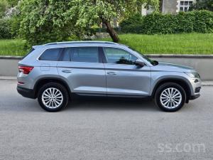 Pelēks Skoda Kodiaq 2017 Jēkabpils, ar dzinēja tilpumu 2.00 L un nobraukumu 268 tūkst. km par 17990 €, foto 5 vietnē AUTOMOTO.COM.LV