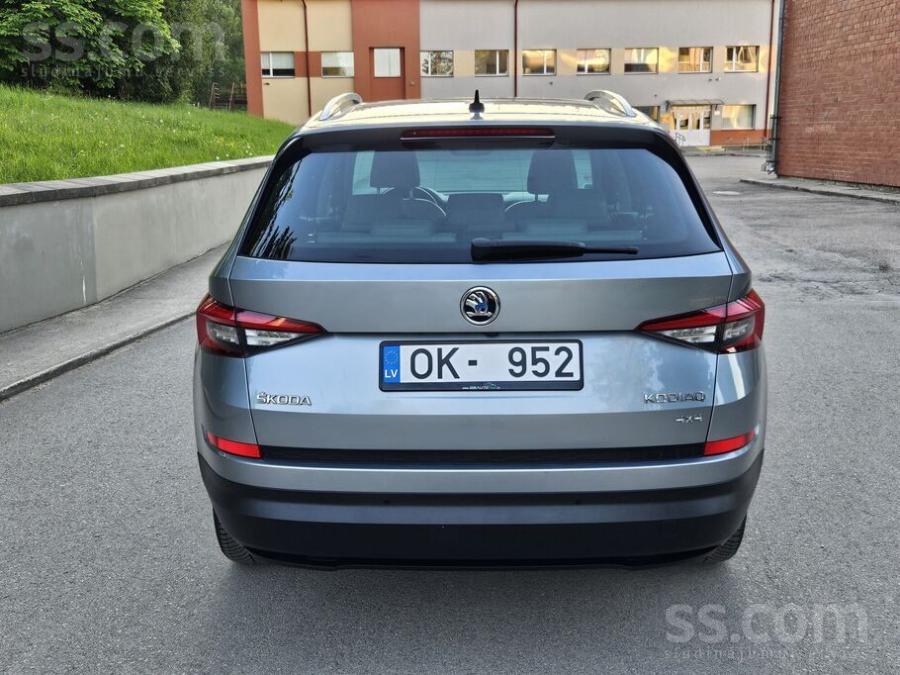 Pelēks Skoda Kodiaq 2017 Jēkabpils, ar dzinēja tilpumu 2.00 L un nobraukumu 268 tūkst. km par 17990 €, foto 8 vietnē AUTOMOTO.COM.LV