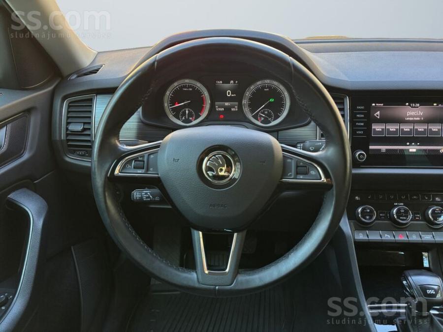 Серый Шкода Kodiaq 2017 в Рига, объемом двигателя 1.40 л и пробегом 124 тыс. км за 16690 €, фото 13 на AUTOMOTO.COM.LV