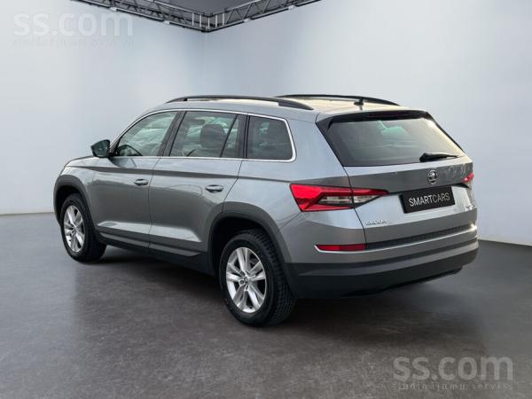 Skoda Kodiaq 2017 Rīga vietnē Pelēks Skoda Kodiaq 2017 Rīga, ar dzinēja tilpumu 1.40 L un nobraukumu 124 tūkst. km par 15970 €, foto 4 vietnē AUTOMOTO.COM.LV