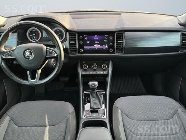 Skoda Kodiaq 2017 Rīga vietnē Pelēks Skoda Kodiaq 2017 Rīga, ar dzinēja tilpumu 1.40 L un nobraukumu 124 tūkst. km par 15970 €, foto 11 vietnē AUTOMOTO.COM.LV