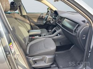 Pelēks Skoda Kodiaq 2017 Rīga, ar dzinēja tilpumu 1.40 L un nobraukumu 124 tūkst. km par 15970 €, foto 20 vietnē AUTOMOTO.COM.LV