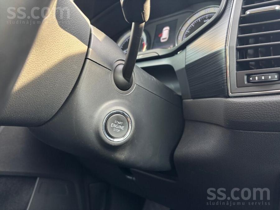 Pelēks Skoda Kodiaq 2017 Rīga, ar dzinēja tilpumu 1.40 L un nobraukumu 124 tūkst. km par 15970 €, foto 27 vietnē AUTOMOTO.COM.LV