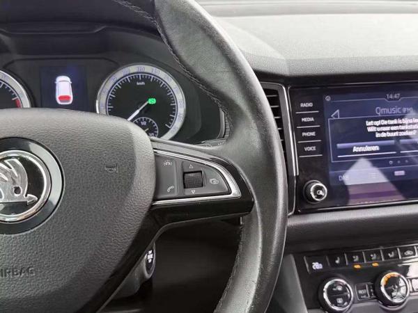Pelēks Skoda Kodiaq 2017 Viļņa, ar dzinēja tilpumu 0.00 L un nobraukumu 234 tūkst. km par 13000 €, foto 8 vietnē AUTOMOTO.COM.LV