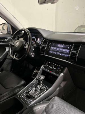 Grey Skoda Kodiaq 2017 in Klaipeda, with an engine capacity of 1.97 L and mileage of 242 thousand km for 18500 €, photo 3 on AUTOMOTO.COM.LV