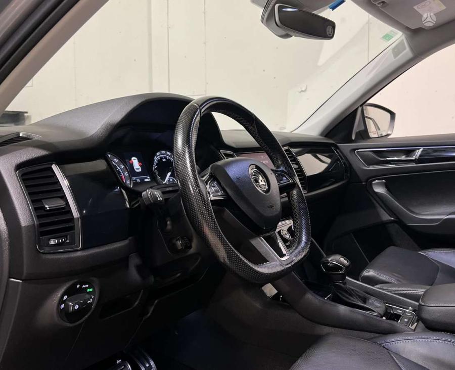 Grey Skoda Kodiaq 2017 in Klaipeda, with an engine capacity of 1.97 L and mileage of 242 thousand km for 18500 €, photo 16 on AUTOMOTO.COM.LV