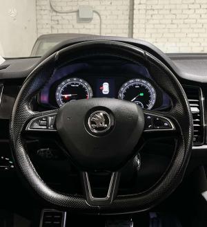 Grey Skoda Kodiaq 2017 in Klaipeda, with an engine capacity of 1.97 L and mileage of 242 thousand km for 18500 €, photo 17 on AUTOMOTO.COM.LV