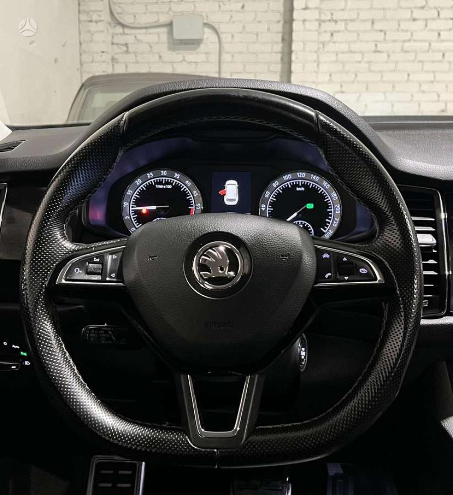 Grey Skoda Kodiaq 2017 in Klaipeda, with an engine capacity of 1.97 L and mileage of 242 thousand km for 18500 €, photo 17 on AUTOMOTO.COM.LV