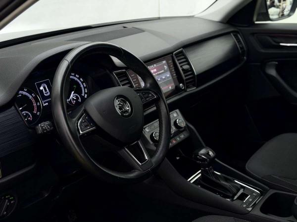 Серый Шкода Kodiaq 2017 в Вильнюс, объемом двигателя 1.40 л и пробегом 81 тыс. км за 18800 €, фото 9 на AUTOMOTO.COM.LV