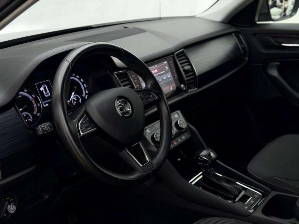 Pelēks Skoda Kodiaq 2017 Viļņa, ar dzinēja tilpumu 1.40 L un nobraukumu 81 tūkst. km par 18800 €, foto 9 vietnē AUTOMOTO.COM.LV