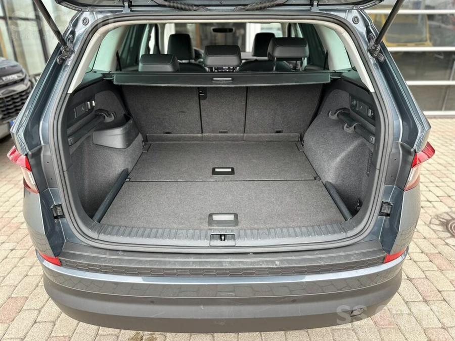 Серый Шкода Kodiaq 2017 в Рига, объемом двигателя 1.40 л и пробегом 100 тыс. км за 19300 €, фото 14 на AUTOMOTO.COM.LV