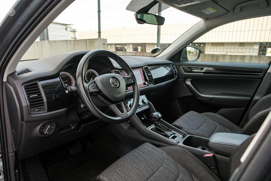 Серый Шкода Kodiaq 2017 в Каунас, объемом двигателя 1.40 л и пробегом 214 тыс. км за 15950 €, фото 18 на AUTOMOTO.COM.LV