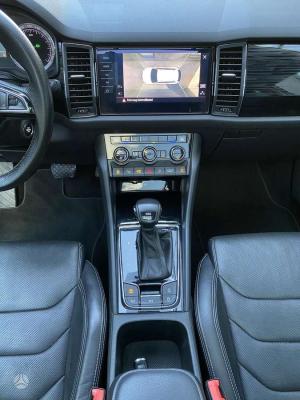 Grey Skoda Kodiaq 2017 in Marijampole, with an engine capacity of 1.97 L and mileage of 278 thousand km for 17999 €, photo 49 on AUTOMOTO.COM.LV