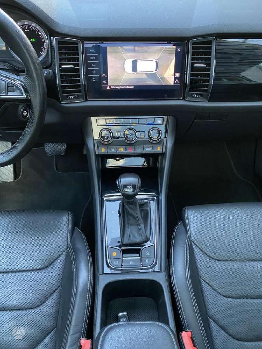 Grey Skoda Kodiaq 2017 in Marijampole, with an engine capacity of 1.97 L and mileage of 278 thousand km for 17999 €, photo 49 on AUTOMOTO.COM.LV