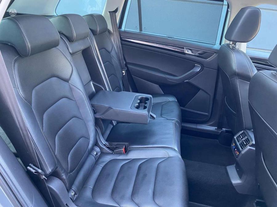 Grey Skoda Kodiaq 2017 in Marijampole, with an engine capacity of 1.97 L and mileage of 278 thousand km for 17999 €, photo 51 on AUTOMOTO.COM.LV