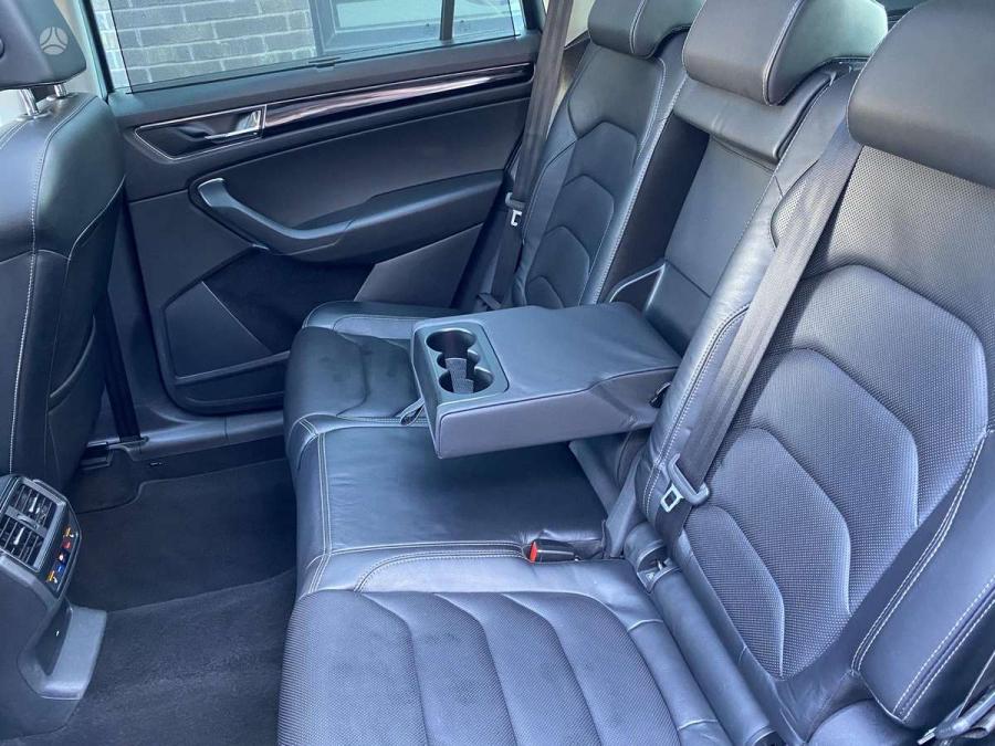 Grey Skoda Kodiaq 2017 in Marijampole, with an engine capacity of 1.97 L and mileage of 278 thousand km for 17999 €, photo 53 on AUTOMOTO.COM.LV