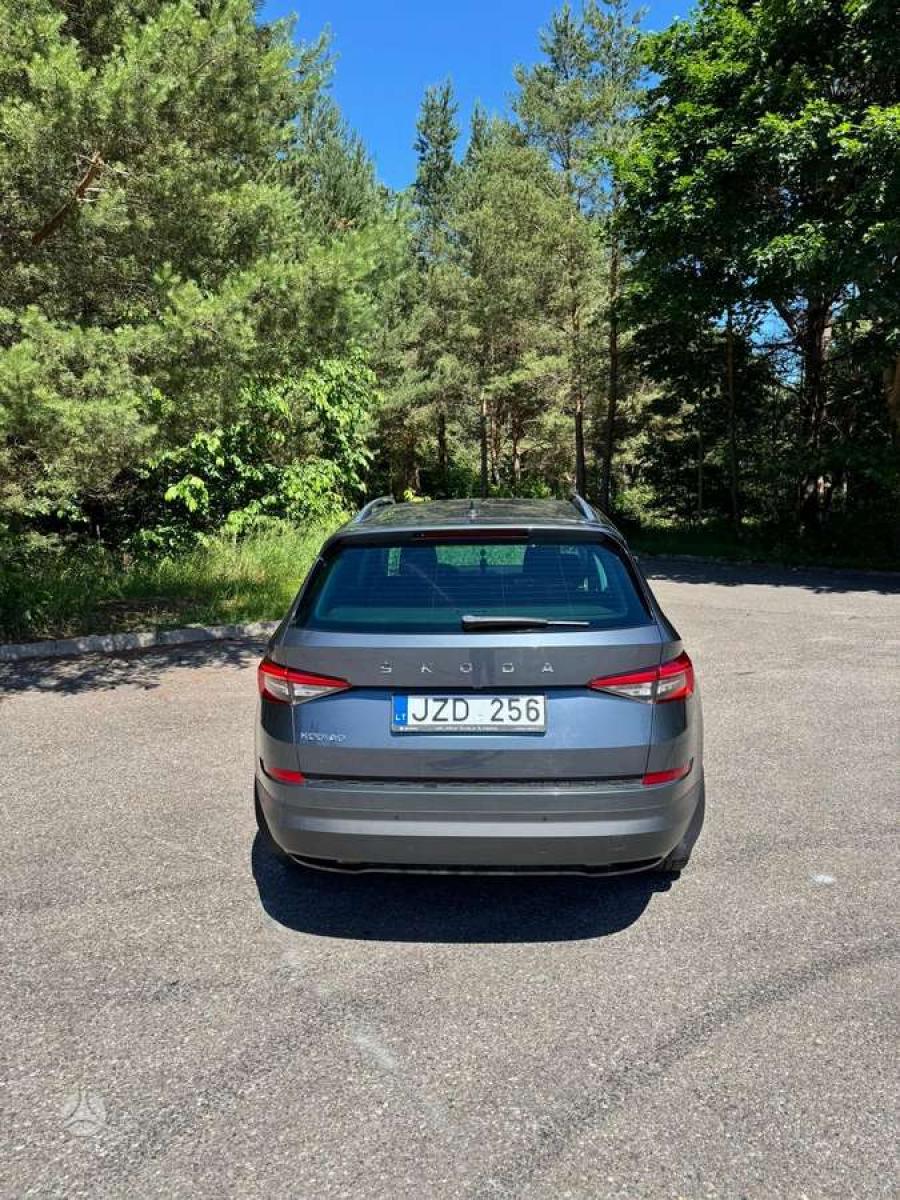 Pelēks Skoda Kodiaq 2017 Klaipėda, ar dzinēja tilpumu 1.97 L un nobraukumu 170 tūkst. km par 17200 €, foto 6 vietnē AUTOMOTO.COM.LV