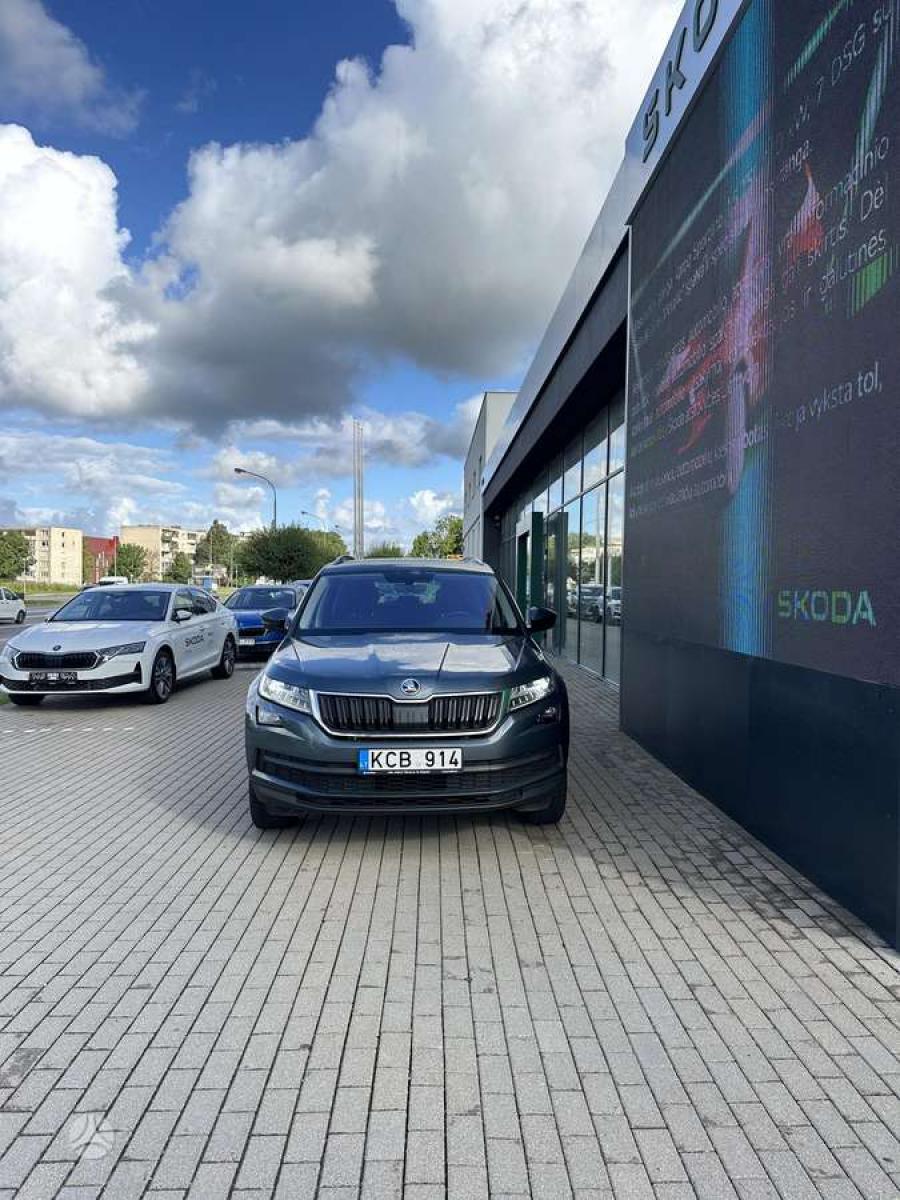 Grey Skoda Kodiaq 2017 in Klaipeda, with an engine capacity of 1.97 L and mileage of 120 thousand km for 18800 €, photo 3 on AUTOMOTO.COM.LV