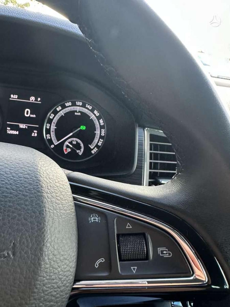Grey Skoda Kodiaq 2017 in Klaipeda, with an engine capacity of 1.97 L and mileage of 120 thousand km for 18800 €, photo 19 on AUTOMOTO.COM.LV