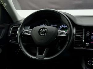 Pelēks Skoda Kodiaq 2017 Viļņa, ar dzinēja tilpumu 1.40 L un nobraukumu 81 tūkst. km par 18790 €, foto 18 vietnē AUTOMOTO.COM.LV