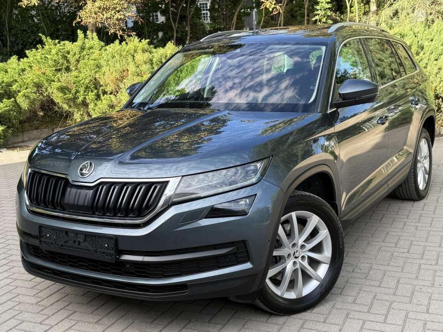 Grey Skoda Kodiaq 2017 in Prienai, with an engine capacity of 1.97 L and mileage of 280 thousand km for 14900 €, photo 6 on AUTOMOTO.COM.LV