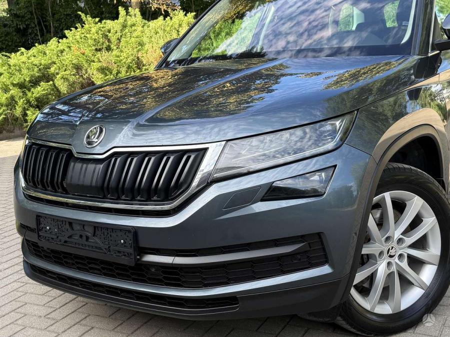 Grey Skoda Kodiaq 2017 in Prienai, with an engine capacity of 1.97 L and mileage of 280 thousand km for 14900 €, photo 8 on AUTOMOTO.COM.LV