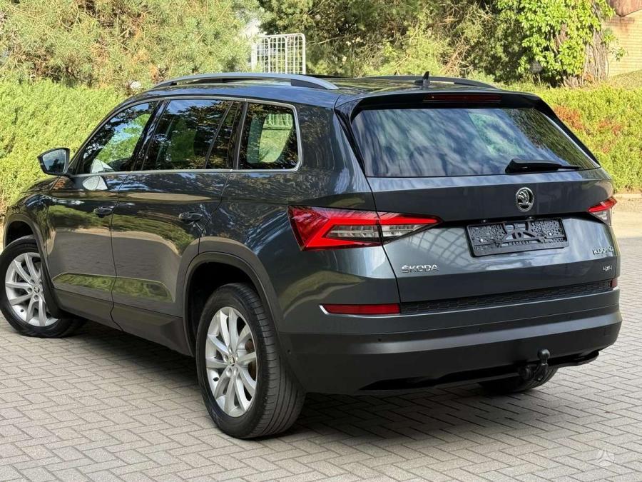 Grey Skoda Kodiaq 2017 in Prienai, with an engine capacity of 1.97 L and mileage of 280 thousand km for 14900 €, photo 16 on AUTOMOTO.COM.LV