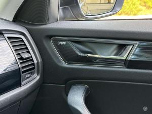 Grey Skoda Kodiaq 2017 in Prienai, with an engine capacity of 1.97 L and mileage of 280 thousand km for 14900 €, photo 41 on AUTOMOTO.COM.LV