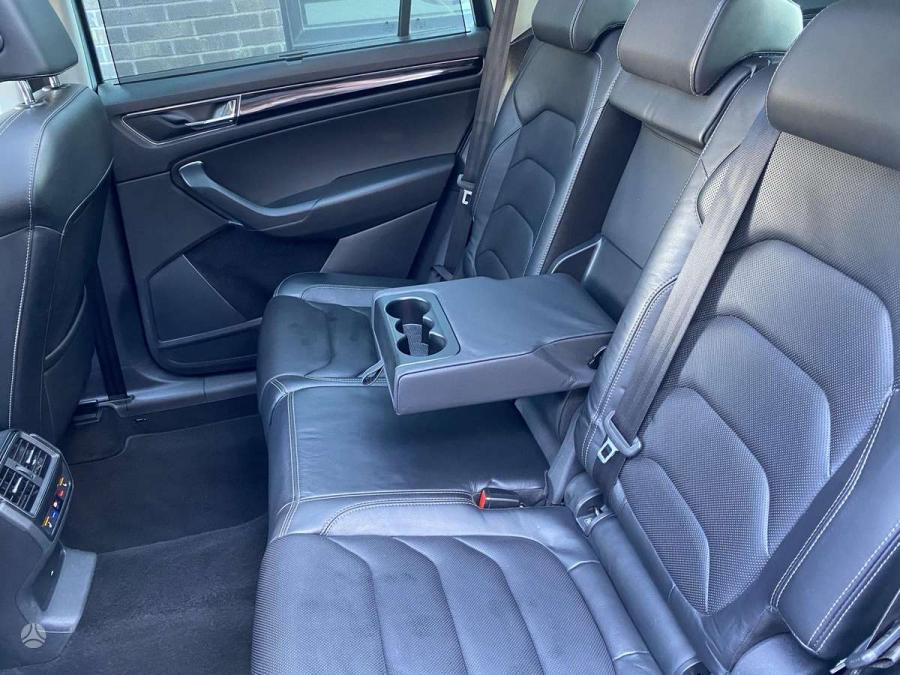 Grey Skoda Kodiaq 2017 in Marijampole, with an engine capacity of 1.97 L and mileage of 278 thousand km for 17950 €, photo 57 on AUTOMOTO.COM.LV