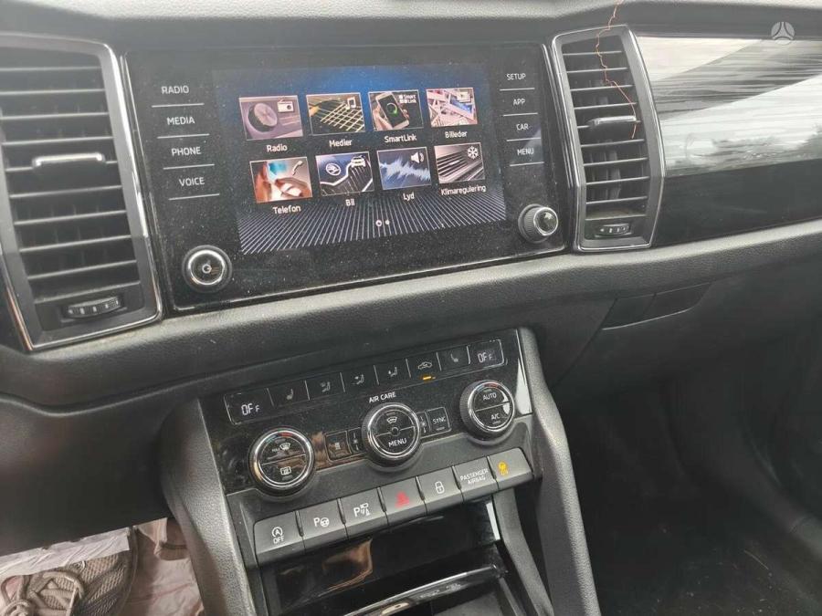 Grey Skoda Kodiaq 2017 in Kaunas, with an engine capacity of 1.97 L and mileage of 217 thousand km for 6999 €, photo 20 on AUTOMOTO.COM.LV