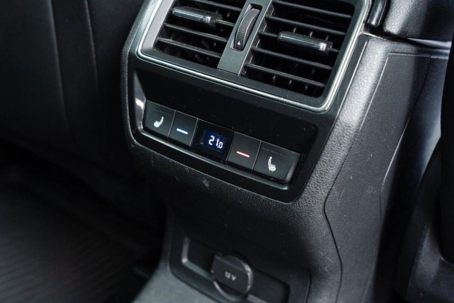 Pelēks Skoda Kodiaq 2017 Rīga, ar dzinēja tilpumu 2.00 L un nobraukumu 188 tūkst. km par 18950 €, foto 8 vietnē AUTOMOTO.COM.LV
