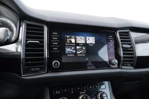 Pelēks Skoda Kodiaq 2017 Rīga, ar dzinēja tilpumu 2.00 L un nobraukumu 188 tūkst. km par 18950 €, foto 23 vietnē AUTOMOTO.COM.LV