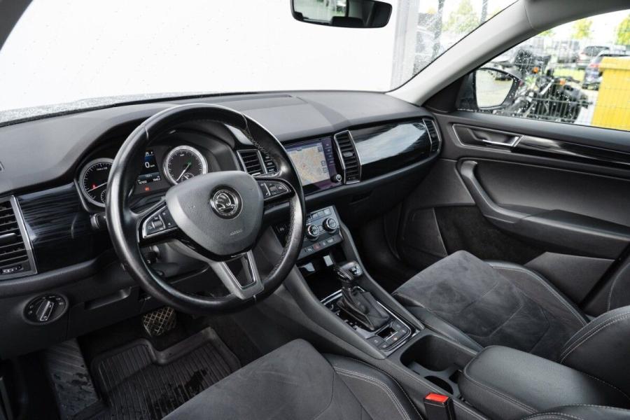 Pelēks Skoda Kodiaq 2017 Rīga, ar dzinēja tilpumu 2.00 L un nobraukumu 188 tūkst. km par 18950 €, foto 27 vietnē AUTOMOTO.COM.LV