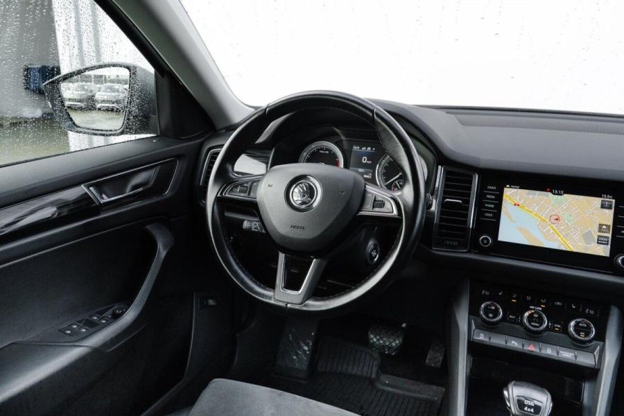 Pelēks Skoda Kodiaq 2017 Rīga, ar dzinēja tilpumu 2.00 L un nobraukumu 188 tūkst. km par 18950 €, foto 30 vietnē AUTOMOTO.COM.LV