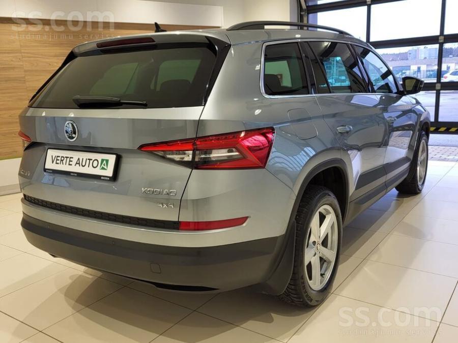 Pelēks Skoda Kodiaq 2018 Ogre, ar dzinēja tilpumu 2.00 L un nobraukumu 112 tūkst. km par 18900 €, foto 6 vietnē AUTOMOTO.COM.LV