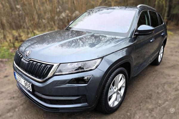 Grey Skoda Kodiaq 2018 in Vilnius, with an engine capacity of 1.98 L and mileage of 284 thousand km for 14900 €, photo 1 on AUTOMOTO.COM.LV