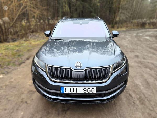 Grey Skoda Kodiaq 2018 in Vilnius, with an engine capacity of 1.98 L and mileage of 284 thousand km for 14900 €, photo 2 on AUTOMOTO.COM.LV